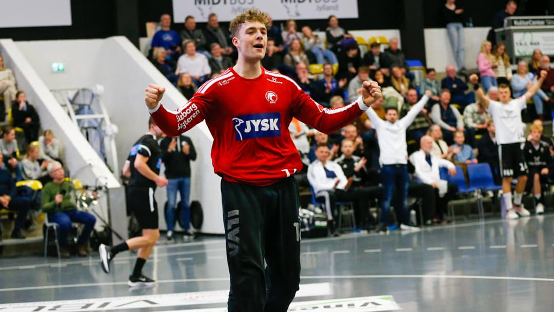 MIKKEL LØVKVIST ER FREMTIDENS MAND - Bjerringbro-Silkeborg Håndbold