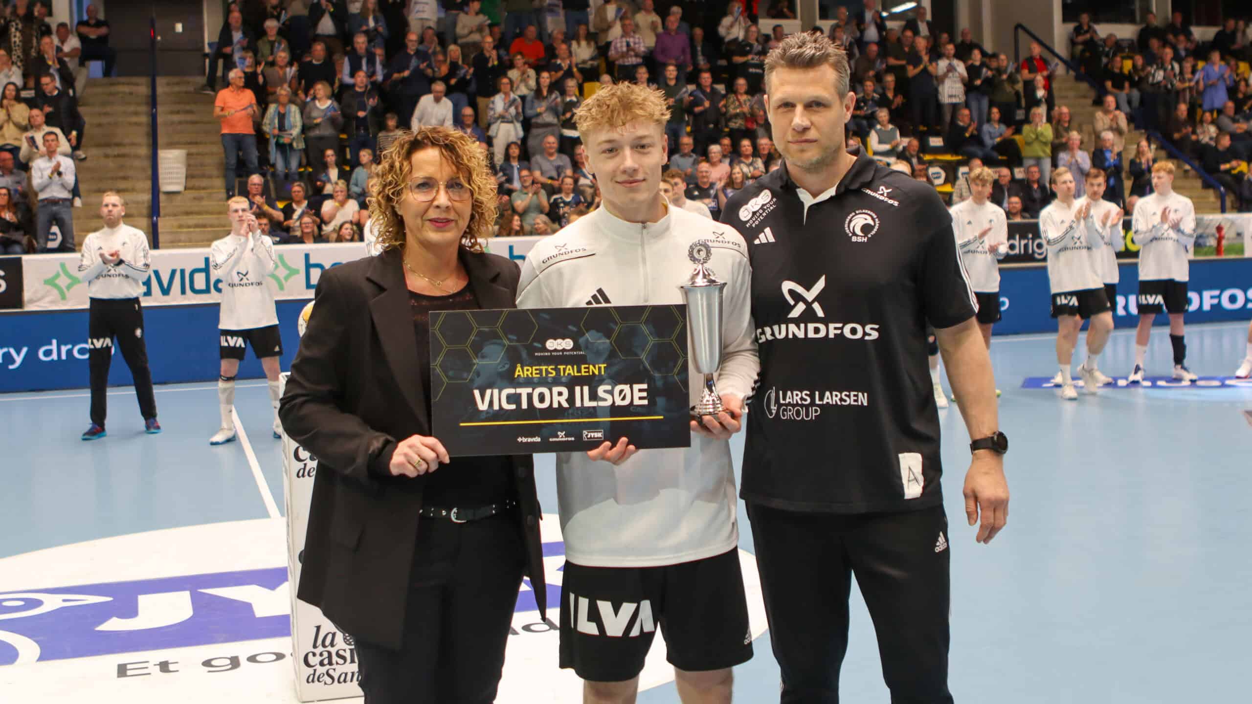 VICTOR ILSØE ER ÅRETS TALENT I BJERRINGBRO-SILKEBORG HÅNDBOLD ... VICTOR ILSØE ER ÅRETS TALENT I BJERRINGBRO-SILKEBORG HÅNDBOLD ...